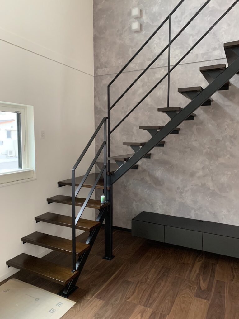 まがり階段 | IRON WORK KAJIYA